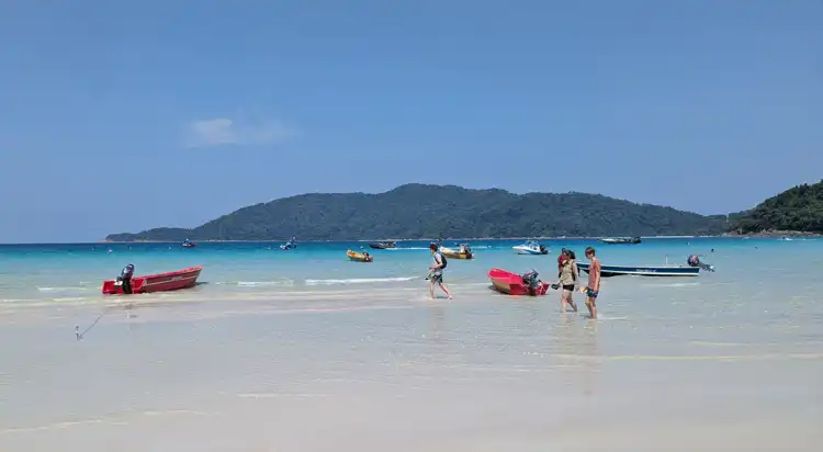 Backpacking Malaysia (2026): Best Places, Routes